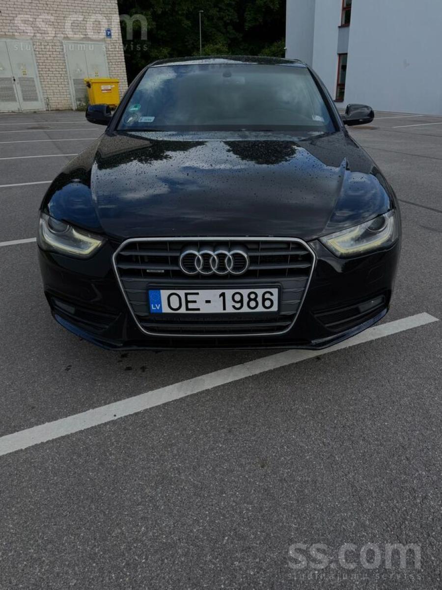 Melns Audi A4 2013 Bauska, ar dzinēja tilpumu 3.00 L un nobraukumu 276 tūkst. km par 8500 €, foto 3 vietnē AUTOMOTO.COM.LV