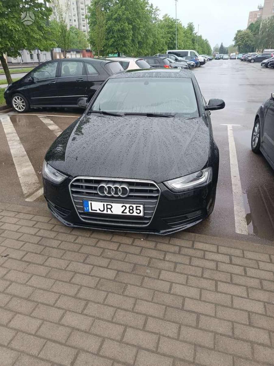 Black Audi A4 2013 in Kaunas, with an engine capacity of 1.98 L and mileage of 229 thousand km for 8400 €, photo 1 on AUTOMOTO.COM.LV