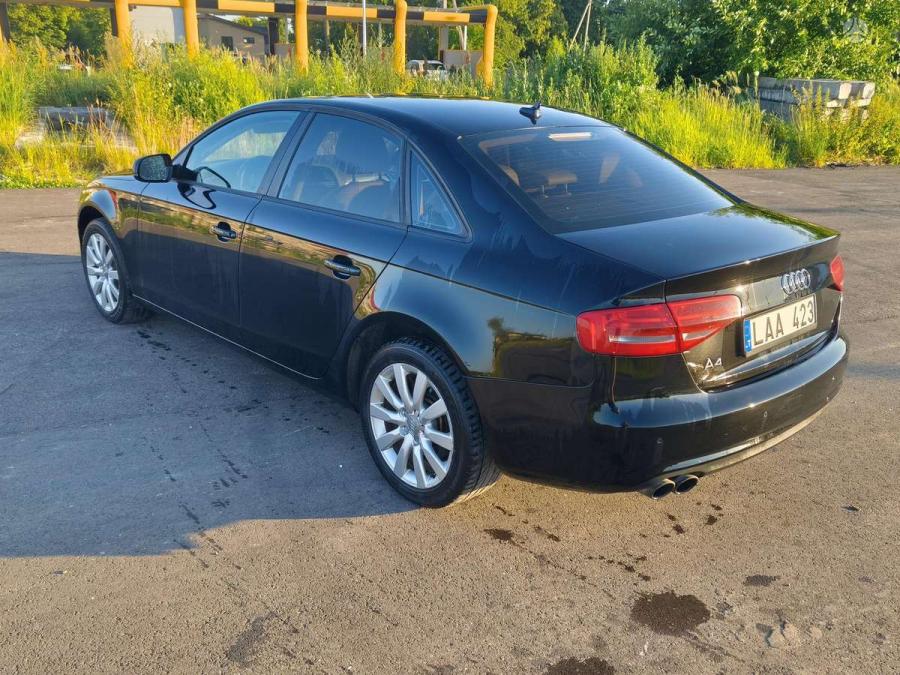 Melns Audi A4 2014 Kauņa, ar dzinēja tilpumu 1.98 L un nobraukumu 204 tūkst. km par 7850 €, foto 7 vietnē AUTOMOTO.COM.LV