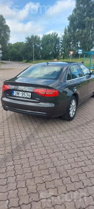Melns Audi A4 2014 Ventspils, ar dzinēja tilpumu 1.80 L un nobraukumu 150 tūkst. km par 8600 €, foto 5 vietnē AUTOMOTO.COM.LV