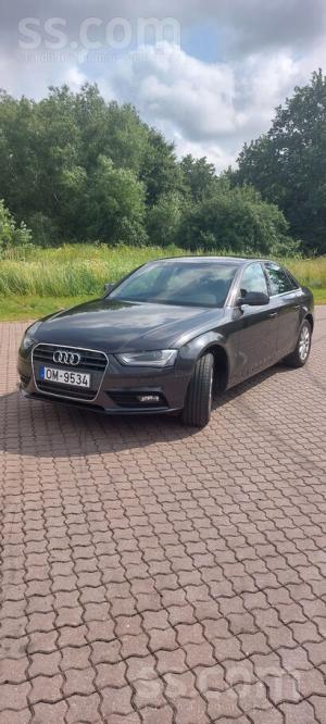 Melns Audi A4 2014 Ventspils, ar dzinēja tilpumu 1.80 L un nobraukumu 150 tūkst. km par 8600 €, foto 12 vietnē AUTOMOTO.COM.LV