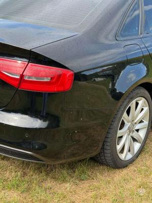 Black Audi A4 2014 in Vilnius, with an engine capacity of 1.98 L and mileage of 224 thousand km for 9200 €, photo 16 on AUTOMOTO.COM.LV