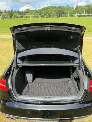 Black Audi A4 2014 in Vilnius, with an engine capacity of 1.98 L and mileage of 224 thousand km for 9200 €, photo 21 on AUTOMOTO.COM.LV