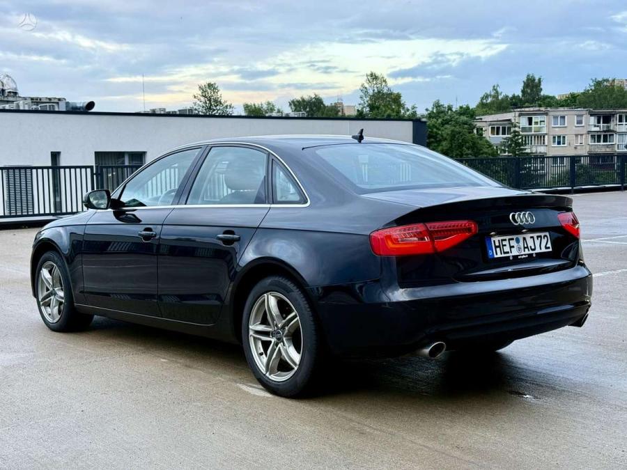 Black Audi A4 2014 in Vilnius, with an engine capacity of 2.97 L and mileage of 247 thousand km for 6990 €, photo 6 on AUTOMOTO.COM.LV