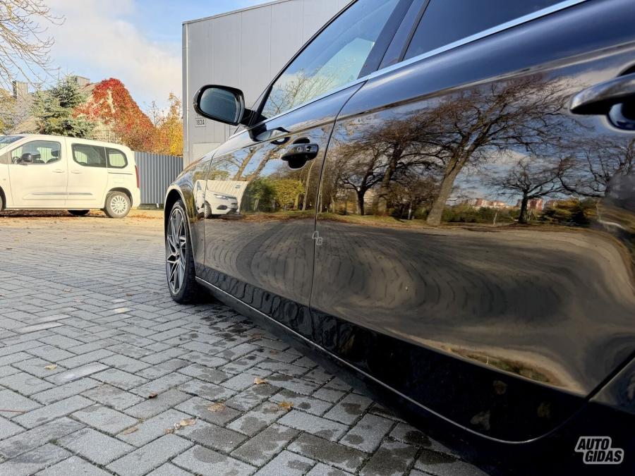 Black Audi A4 2014 in Vilnius, with an engine capacity of 2.00 L and mileage of 206 thousand km for 7700 €, photo 9 on AUTOMOTO.COM.LV