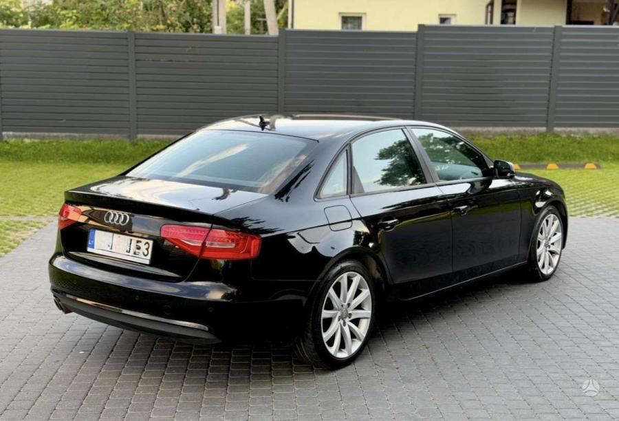 Black Audi A4 2014 in Vilnius, with an engine capacity of 2.00 L and mileage of 217 thousand km for 5900 €, photo 5 on AUTOMOTO.COM.LV