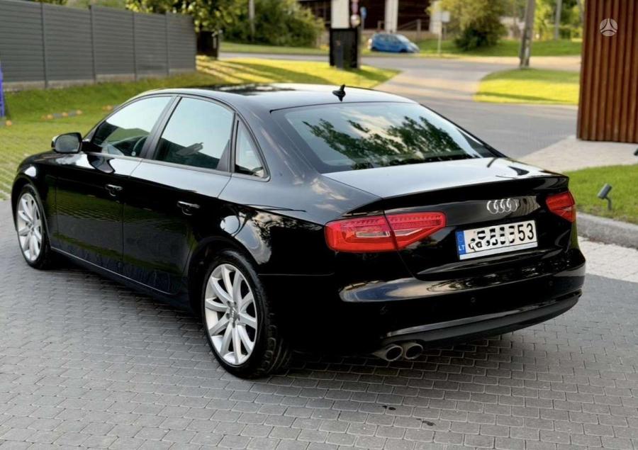 Black Audi A4 2014 in Vilnius, with an engine capacity of 2.00 L and mileage of 217 thousand km for 5900 €, photo 7 on AUTOMOTO.COM.LV