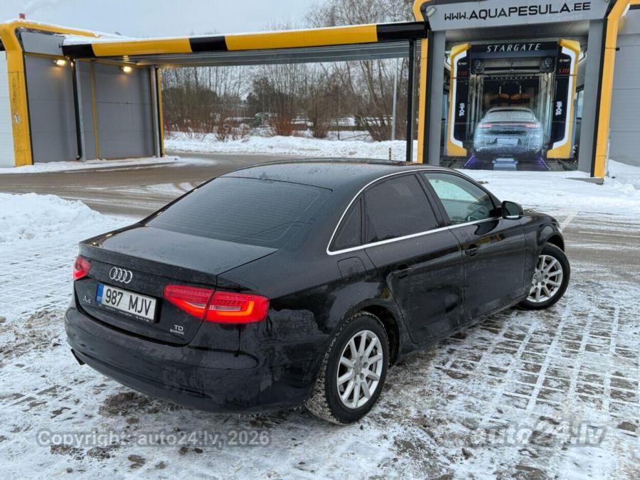 Black Audi A4 2015 in Tallinn, with an engine capacity of 2.00 L and mileage of 192 thousand km for 10490 €, photo 2 on AUTOMOTO.COM.LV