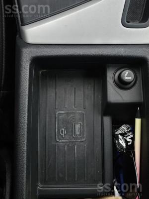 Melns Audi A4 2016 Alūksne, ar dzinēja tilpumu 2.00 L un nobraukumu 169 tūkst. km par 13300 €, foto 28 vietnē AUTOMOTO.COM.LV