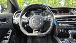 Black Audi A4 2016 in Riga, with an engine capacity of 2.00 L and mileage of 310 thousand km for 11950 €, photo 16 on AUTOMOTO.COM.LV