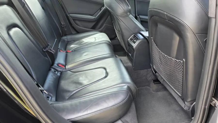 Black Audi A4 2016 in Riga, with an engine capacity of 2.00 L and mileage of 310 thousand km for 11950 €, photo 22 on AUTOMOTO.COM.LV