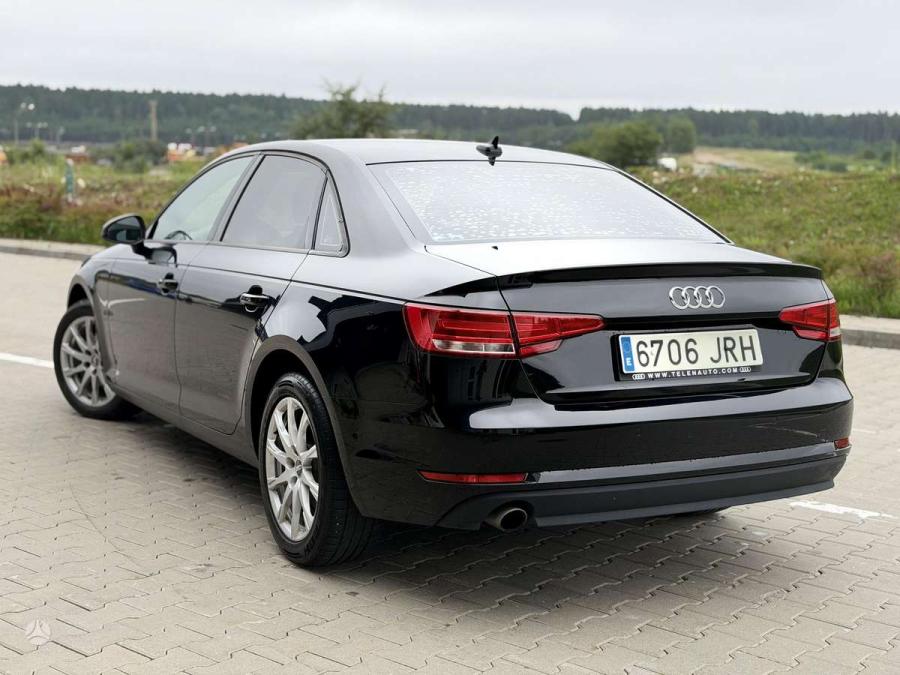 Black Audi A4 2016 in Vilnius, with an engine capacity of 1.97 L and mileage of 229 thousand km for 12900 €, photo 8 on AUTOMOTO.COM.LV