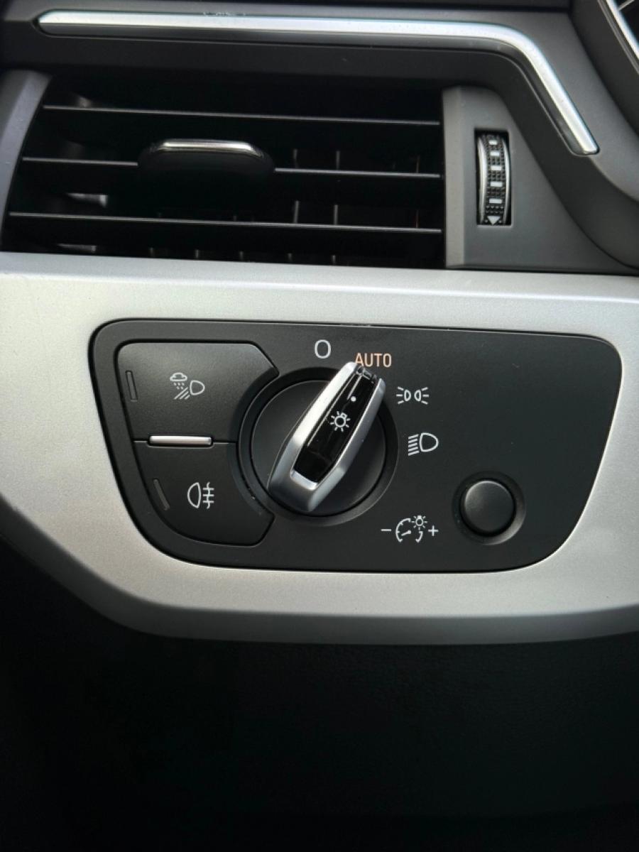 Melns Audi A4 2017 Rīga, ar dzinēja tilpumu 2.00 L un nobraukumu 135 tūkst. km par 13980 €, foto 18 vietnē AUTOMOTO.COM.LV