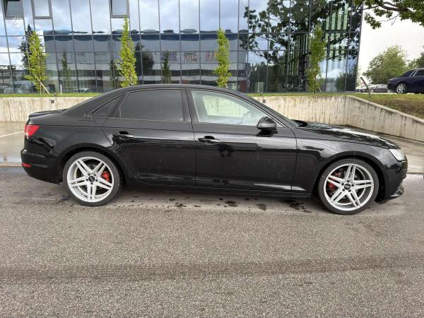 Melns Audi A4 2017 Panevēža, ar dzinēja tilpumu 1.97 L un nobraukumu 293 tūkst. km par 13999 €, foto 10 vietnē AUTOMOTO.COM.LV
