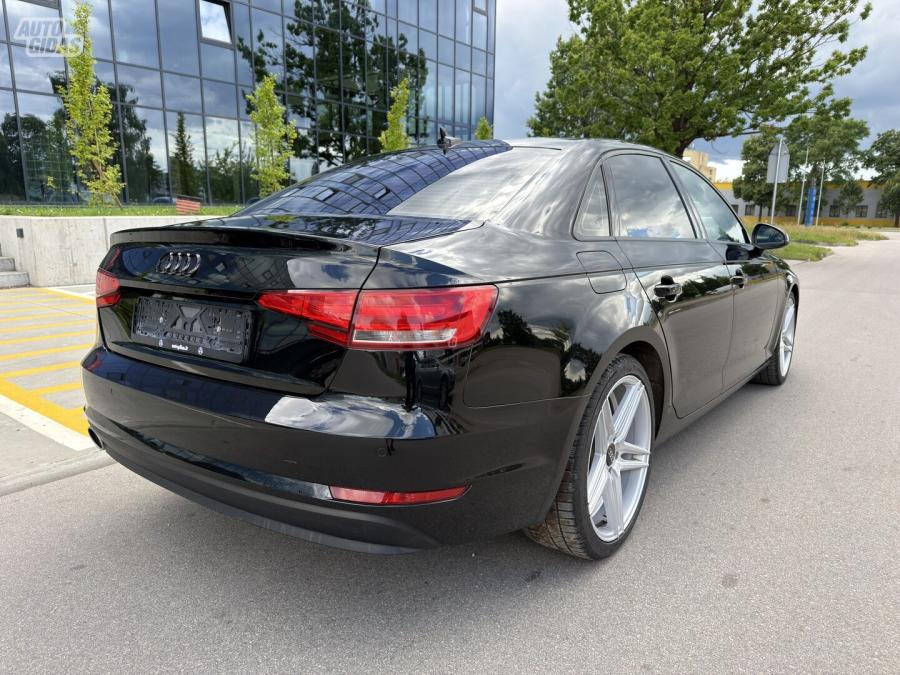 Melns Audi A4 2017 Panevēža, ar dzinēja tilpumu 2.00 L un nobraukumu 293 tūkst. km par 13999 €, foto 9 vietnē AUTOMOTO.COM.LV