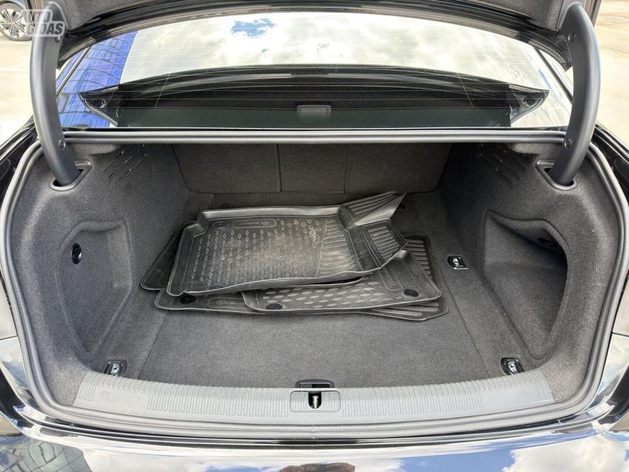 Melns Audi A4 2017 Panevēža, ar dzinēja tilpumu 2.00 L un nobraukumu 293 tūkst. km par 13999 €, foto 37 vietnē AUTOMOTO.COM.LV