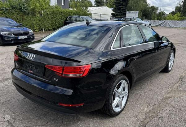 Melns Audi A4 2017 Panevēža, ar dzinēja tilpumu 1.97 L un nobraukumu 104 tūkst. km par 11900 €, foto 3 vietnē AUTOMOTO.COM.LV
