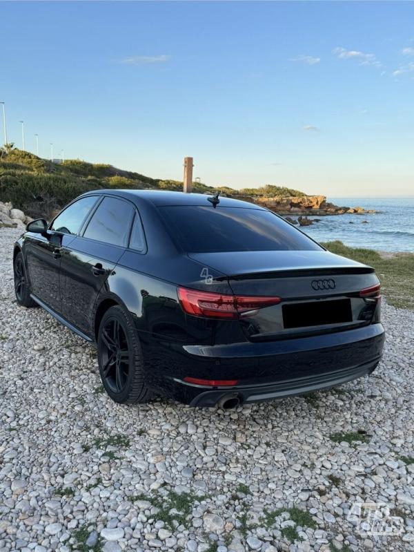 Black Audi A4 2017 in Mazeikiai, with an engine capacity of 2.00 L and mileage of 150 thousand km for 16999 €, photo 6 on AUTOMOTO.COM.LV