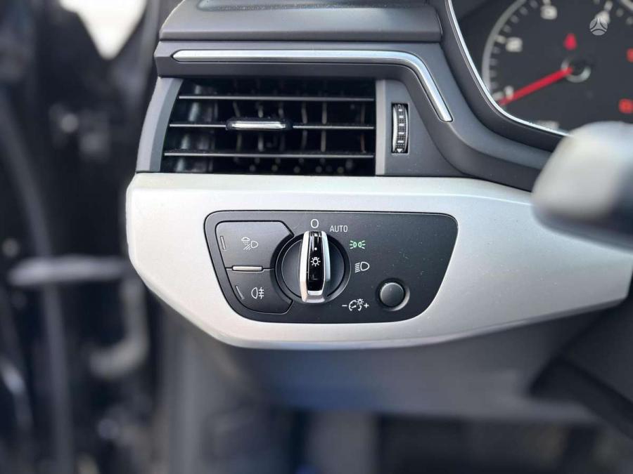 Black Audi A4 2017 in Kaunas, with an engine capacity of 1.97 L and mileage of 293 thousand km for 13799 €, photo 16 on AUTOMOTO.COM.LV