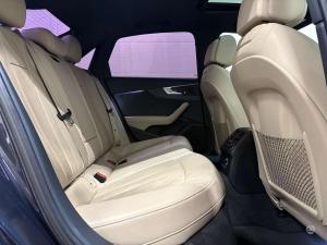 Melns Audi A4 2017 Viļņa, ar dzinēja tilpumu 1.98 L un nobraukumu 286 tūkst. km par 11990 €, foto 31 vietnē AUTOMOTO.COM.LV