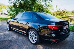 Black Audi A4 2017 in Klaipeda, with an engine capacity of 1.98 L and mileage of 166 thousand km for 11999 €, photo 5 on AUTOMOTO.COM.LV