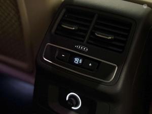 Black Audi A4 2017 in Vilnius, with an engine capacity of 1.98 L and mileage of 286 thousand km for 11490 €, photo 32 on AUTOMOTO.COM.LV