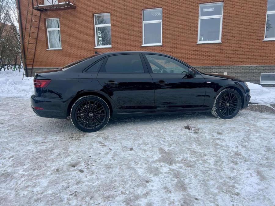 Black Audi A4 2018 in Kretinga, with an engine capacity of 1.98 L and mileage of 76 thousand km for 18200 €, photo 3 on AUTOMOTO.COM.LV