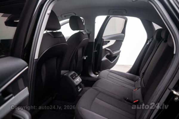 Audi A4 2018 in Tallinn on AUTOMOTO.COM.LV Black Audi A4 2018 in Tallinn, with an engine capacity of 2.00 L and mileage of 206 thousand km for 13999 €, photo 10 on AUTOMOTO.COM.LV