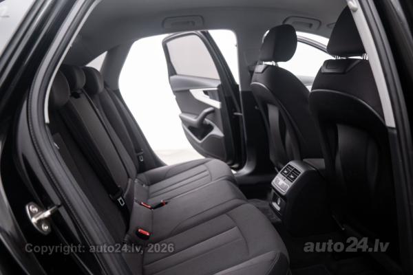 Audi A4 2018 in Tallinn on AUTOMOTO.COM.LV Black Audi A4 2018 in Tallinn, with an engine capacity of 2.00 L and mileage of 206 thousand km for 13999 €, photo 11 on AUTOMOTO.COM.LV