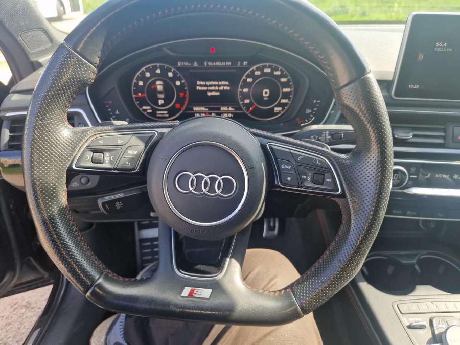 Black Audi A4 2018 in Vilnius, with an engine capacity of 1.98 L and mileage of 98 thousand km for 15000 €, photo 15 on AUTOMOTO.COM.LV