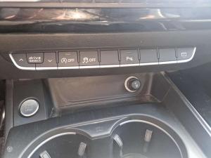 Black Audi A4 2018 in Vilnius, with an engine capacity of 1.98 L and mileage of 98 thousand km for 15000 €, photo 19 on AUTOMOTO.COM.LV