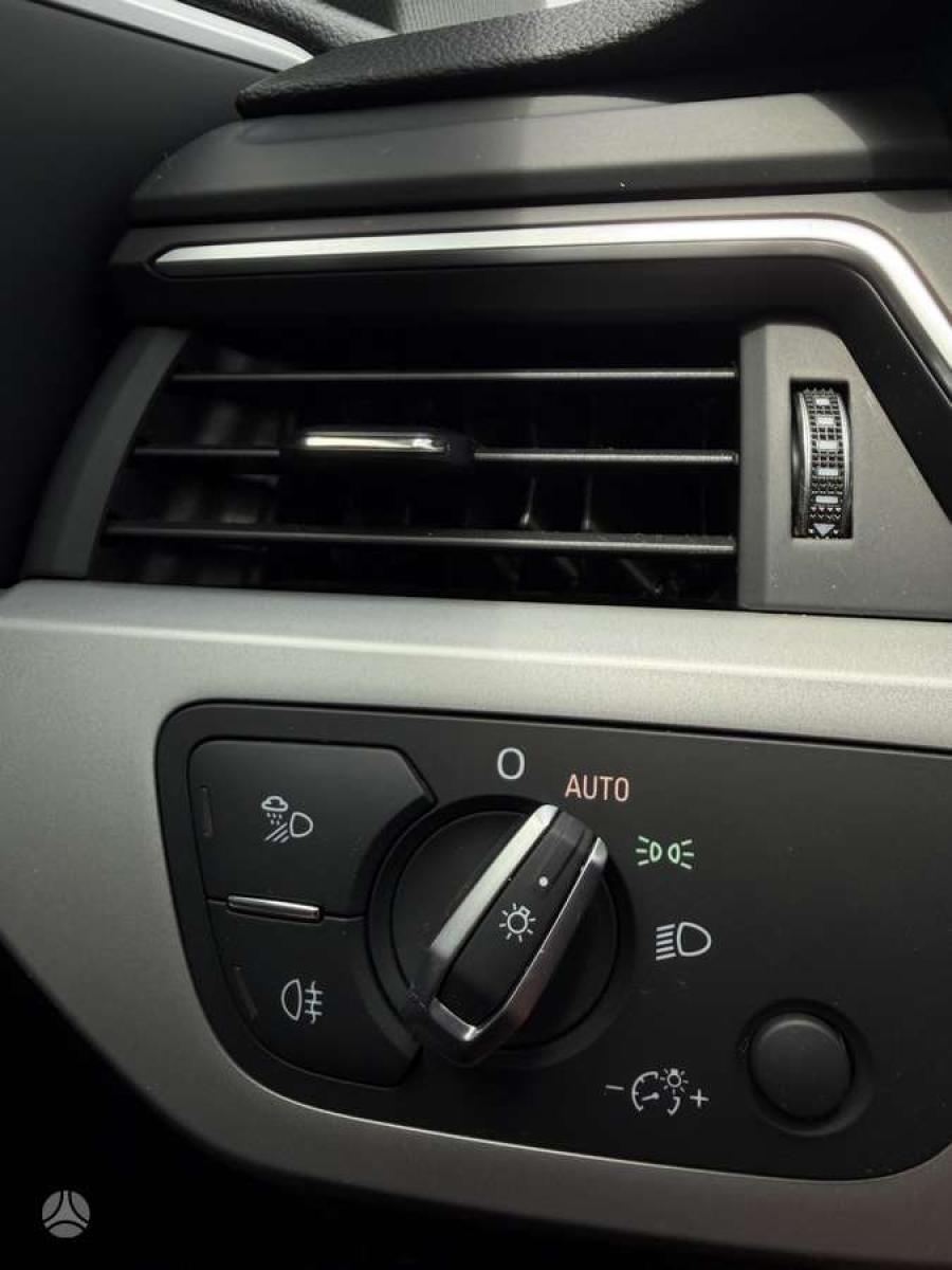 Black Audi A4 2020 in Vilnius, with an engine capacity of 1.98 L and mileage of 89 thousand km for 22000 €, photo 19 on AUTOMOTO.COM.LV