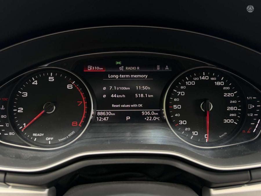 Black Audi A4 2020 in Vilnius, with an engine capacity of 1.98 L and mileage of 89 thousand km for 22000 €, photo 23 on AUTOMOTO.COM.LV