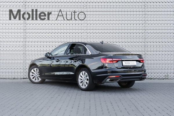 Black Audi A4 2020 in Marupe, with an engine capacity of 2.00 L and mileage of 119 thousand km for 21300 €, photo 3 on AUTOMOTO.COM.LV