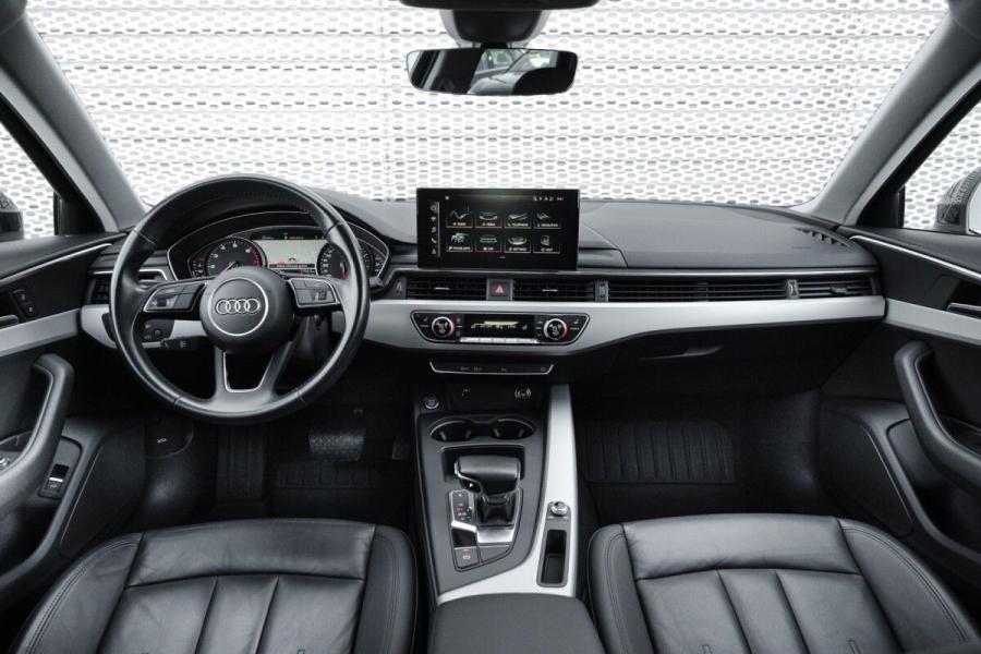 Black Audi A4 2020 in Marupe, with an engine capacity of 2.00 L and mileage of 119 thousand km for 21300 €, photo 7 on AUTOMOTO.COM.LV