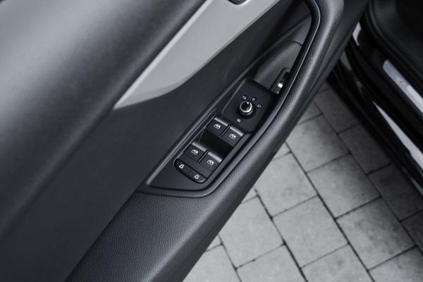 Black Audi A4 2020 in Marupe, with an engine capacity of 2.00 L and mileage of 119 thousand km for 21300 €, photo 7 on AUTOMOTO.COM.LV