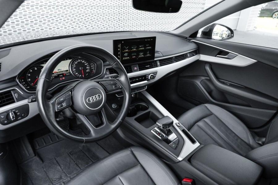 Black Audi A4 2020 in Marupe, with an engine capacity of 2.00 L and mileage of 119 thousand km for 21300 €, photo 10 on AUTOMOTO.COM.LV