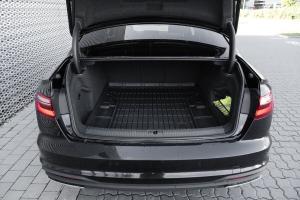 Black Audi A4 2020 in Marupe, with an engine capacity of 2.00 L and mileage of 119 thousand km for 21300 €, photo 25 on AUTOMOTO.COM.LV