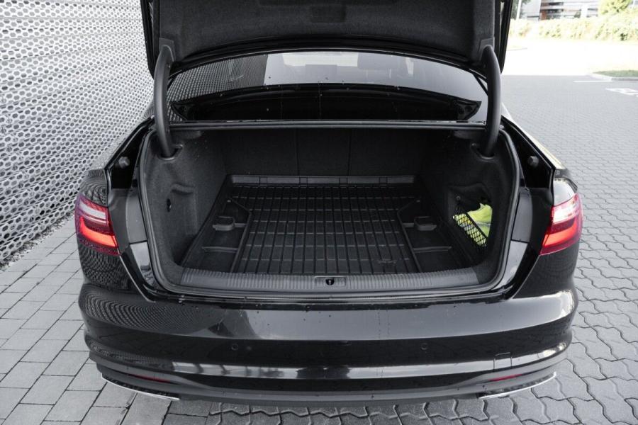 Black Audi A4 2020 in Marupe, with an engine capacity of 2.00 L and mileage of 119 thousand km for 21300 €, photo 25 on AUTOMOTO.COM.LV