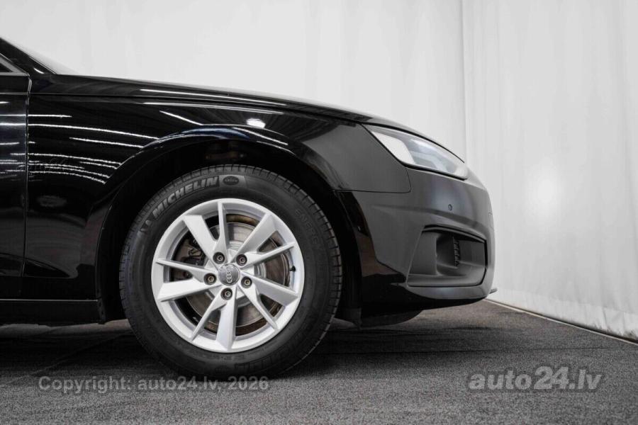 Melns Audi A4 2021 Tallina, ar dzinēja tilpumu 2.00 L un nobraukumu 121 tūkst. km par 21900 €, foto 17 vietnē AUTOMOTO.COM.LV