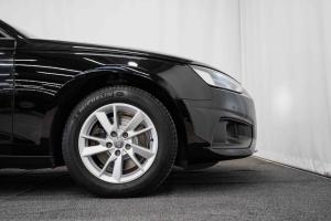 Melns Audi A4 2021 Tallina, ar dzinēja tilpumu 2.00 L un nobraukumu 121 tūkst. km par 21900 €, foto 17 vietnē AUTOMOTO.COM.LV