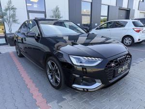 Black Audi A4 2021 in Vilnius, with an engine capacity of 1.97 L and mileage of 257 thousand km for 17250 €, photo 4 on AUTOMOTO.COM.LV
