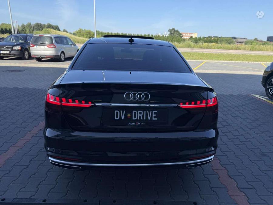 Black Audi A4 2021 in Vilnius, with an engine capacity of 1.97 L and mileage of 257 thousand km for 17250 €, photo 5 on AUTOMOTO.COM.LV