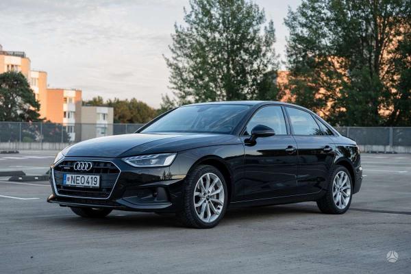 Black Audi A4 2021 in Vilnius, with an engine capacity of 2.00 L and mileage of 61 thousand km for 23900 €, photo 6 on AUTOMOTO.COM.LV