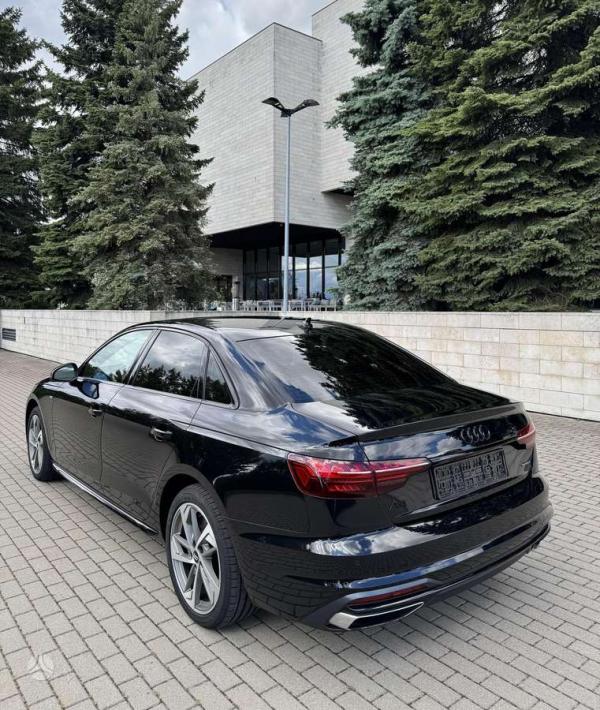 Melns Audi A4 2021 Viļņa, ar dzinēja tilpumu 1.98 L un nobraukumu 100 tūkst. km par 25410 €, foto 5 vietnē AUTOMOTO.COM.LV