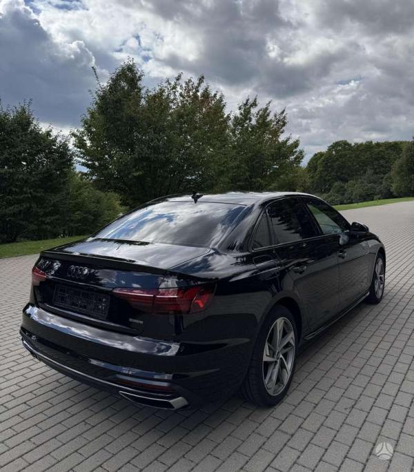 Melns Audi A4 2021 Viļņa, ar dzinēja tilpumu 1.98 L un nobraukumu 100 tūkst. km par 25410 €, foto 7 vietnē AUTOMOTO.COM.LV