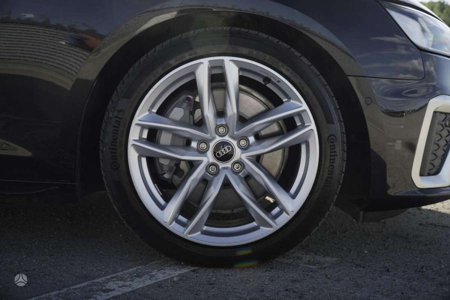 Melns Audi A4 2022 Viļņa, ar dzinēja tilpumu 1.98 L un nobraukumu 61 tūkst. km par 24600 €, foto 11 vietnē AUTOMOTO.COM.LV