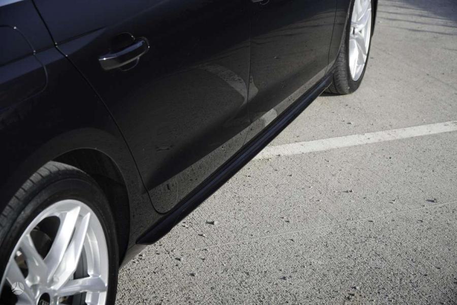 Melns Audi A4 2022 Viļņa, ar dzinēja tilpumu 1.98 L un nobraukumu 61 tūkst. km par 24600 €, foto 17 vietnē AUTOMOTO.COM.LV