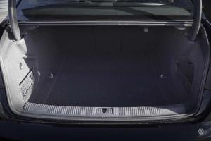 Melns Audi A4 2022 Viļņa, ar dzinēja tilpumu 1.98 L un nobraukumu 61 tūkst. km par 24600 €, foto 21 vietnē AUTOMOTO.COM.LV