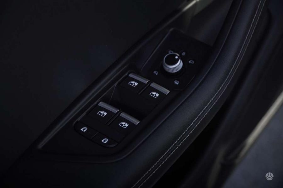 Melns Audi A4 2022 Viļņa, ar dzinēja tilpumu 1.98 L un nobraukumu 61 tūkst. km par 24600 €, foto 30 vietnē AUTOMOTO.COM.LV